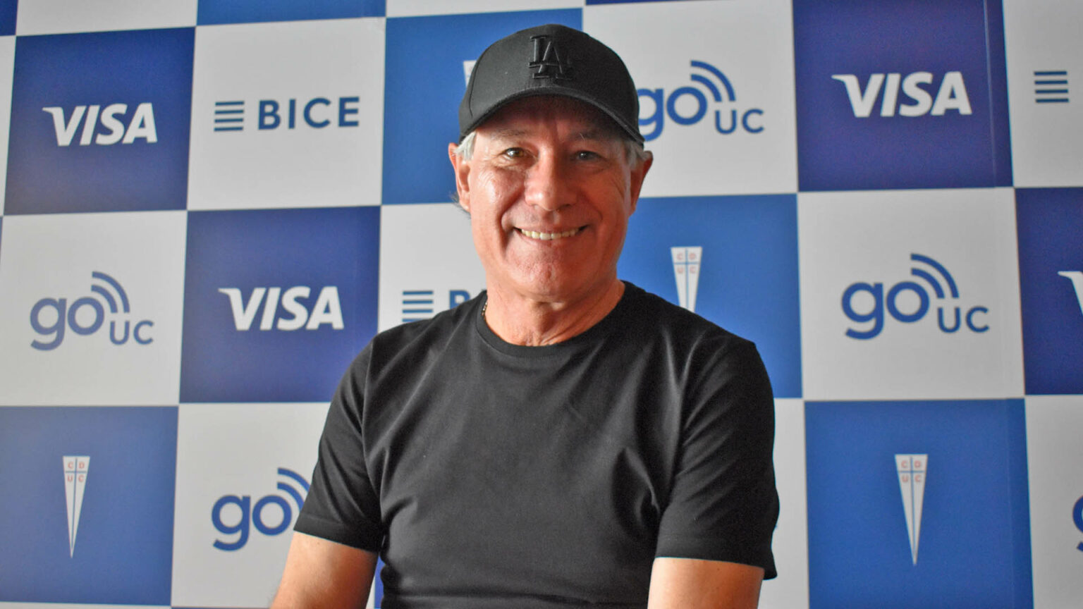 Ariel Holan: "Estamos enfocados en lograr el objetivo de clasificar a ...