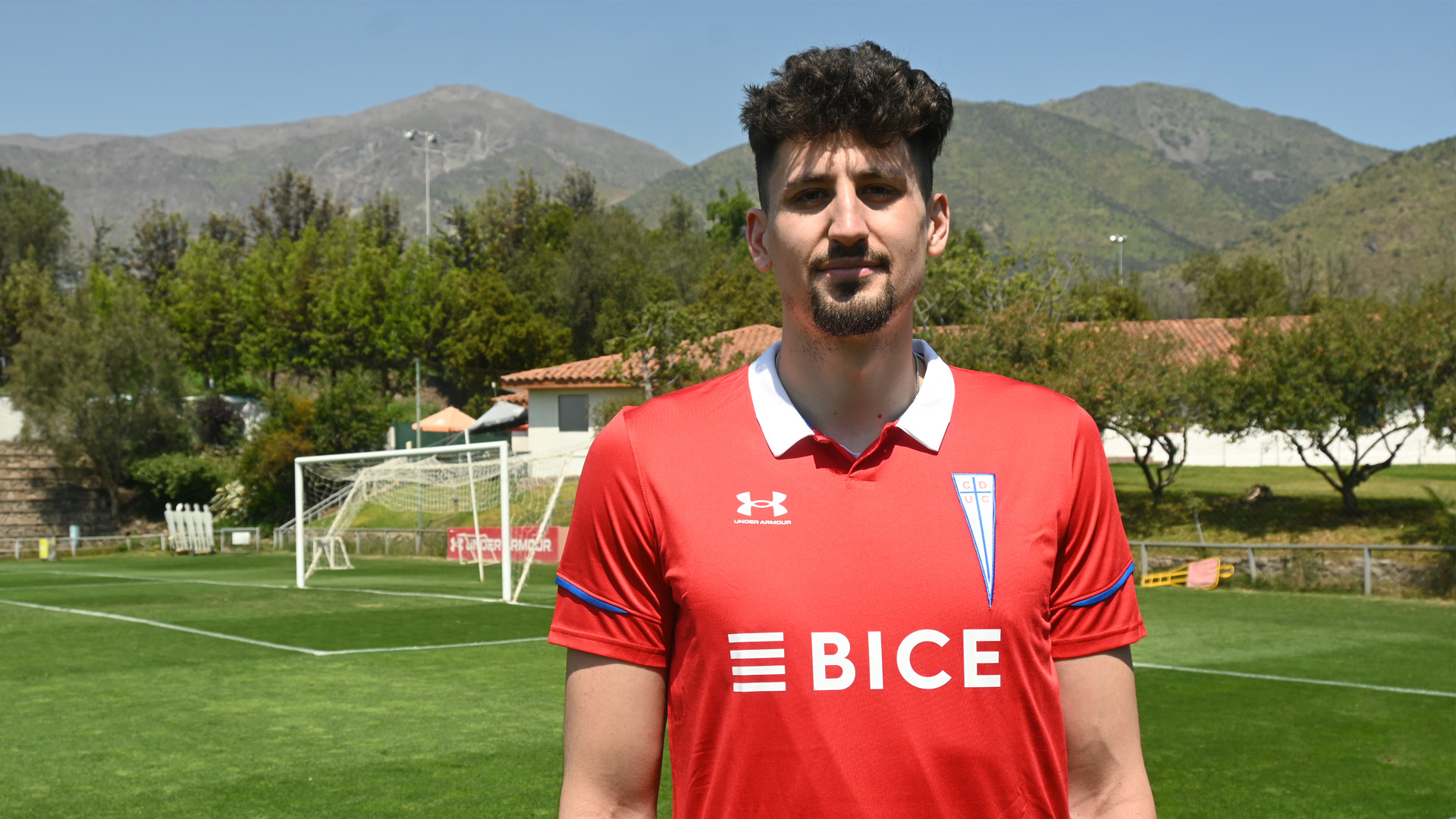 Nico Carvacho, el exportero UC que triunfa en el basket de Europa ...