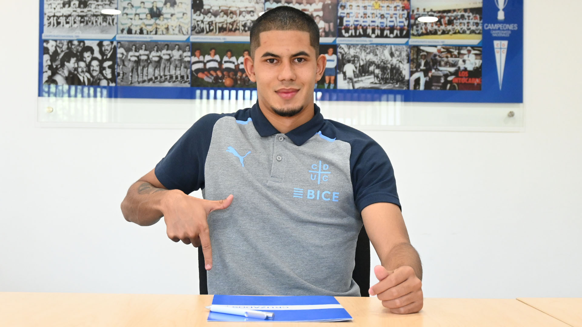 Ignacio Pérez firmó su primer contrato con Universidad Católica - Cruzados