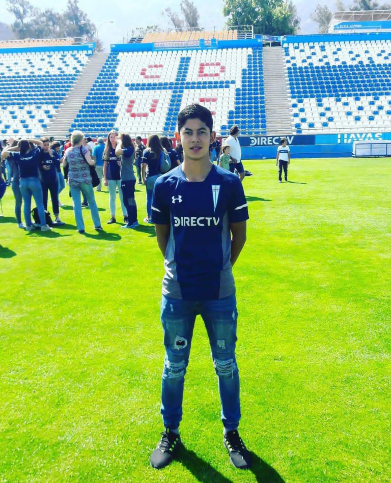 Ignacio Pérez firmó su primer contrato con Universidad Católica - Cruzados